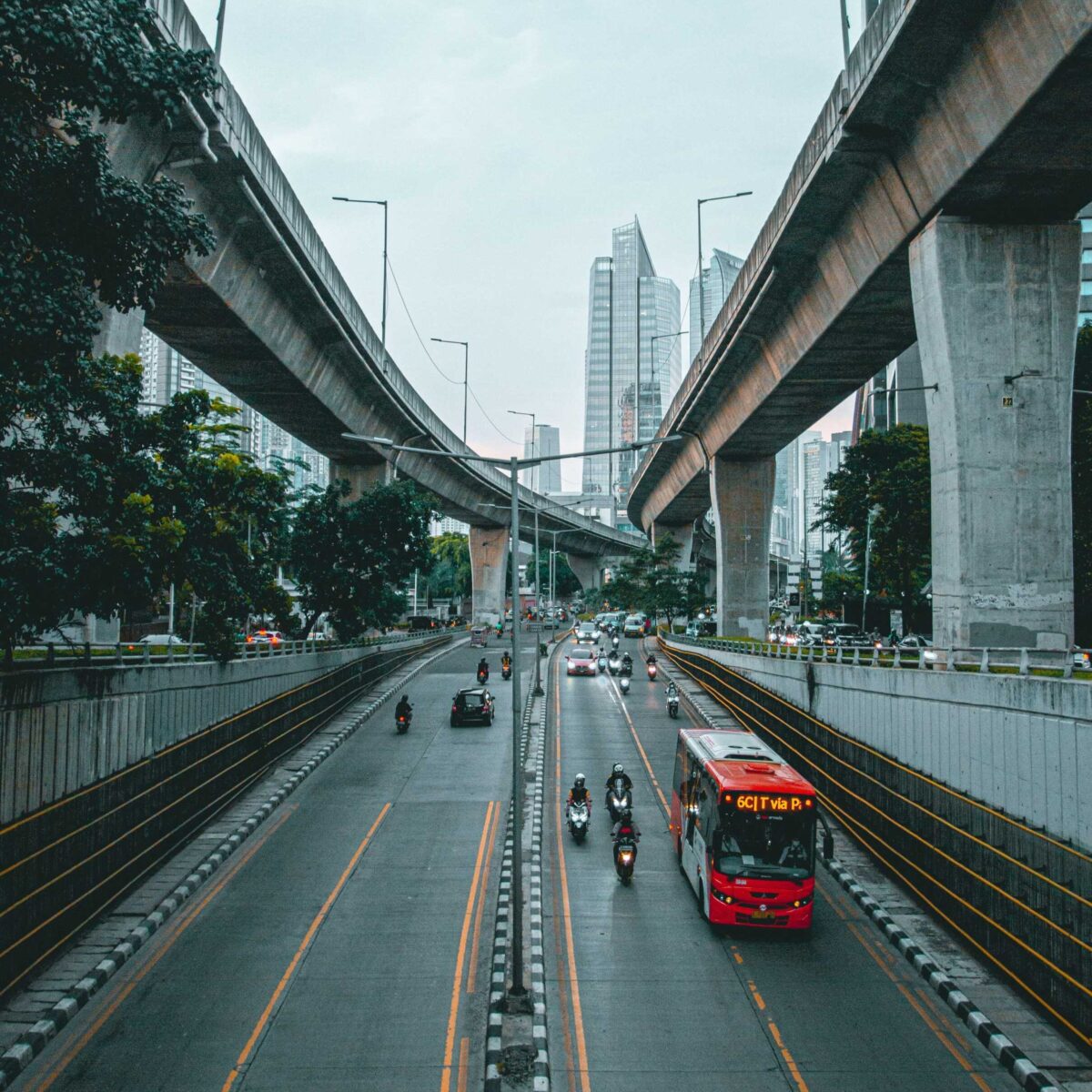 Sustainable Asset Valuation (SAVi) INDONESIA, BUS RAPID TRANSIT SYSTEM